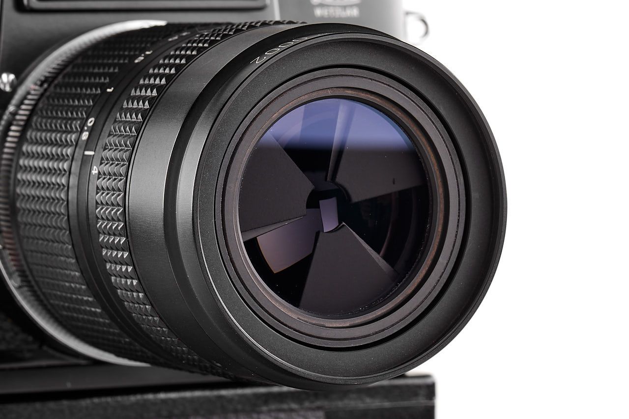 Leicaflex SL Mot black paint + 4/90mm Dreamagon pre-series | A00388