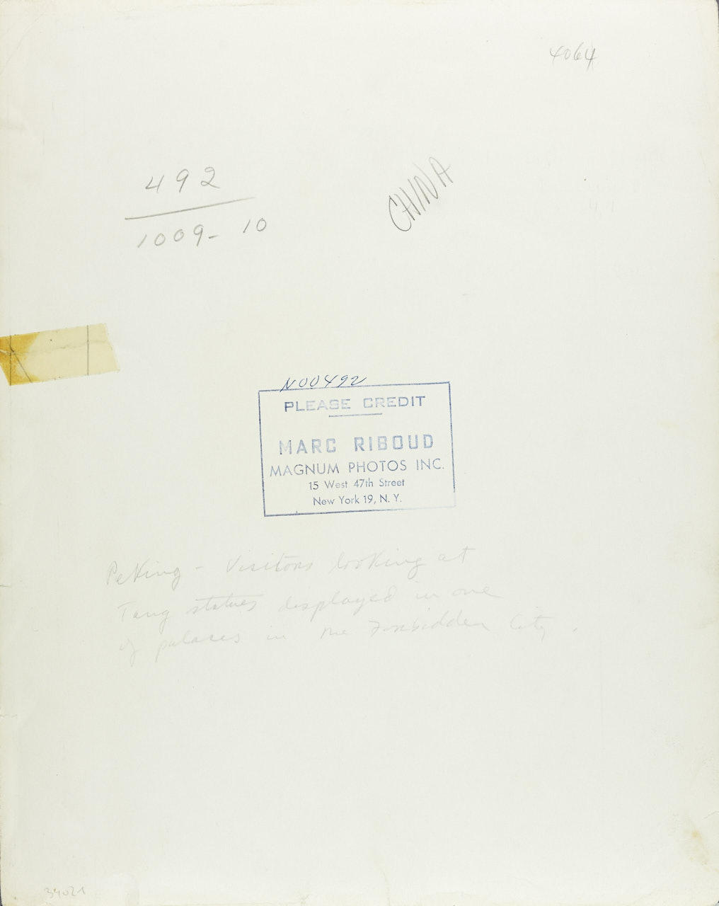 MARC RIBOUD (1923–2016) Visitor in front of Tang statues, Forbidden ...